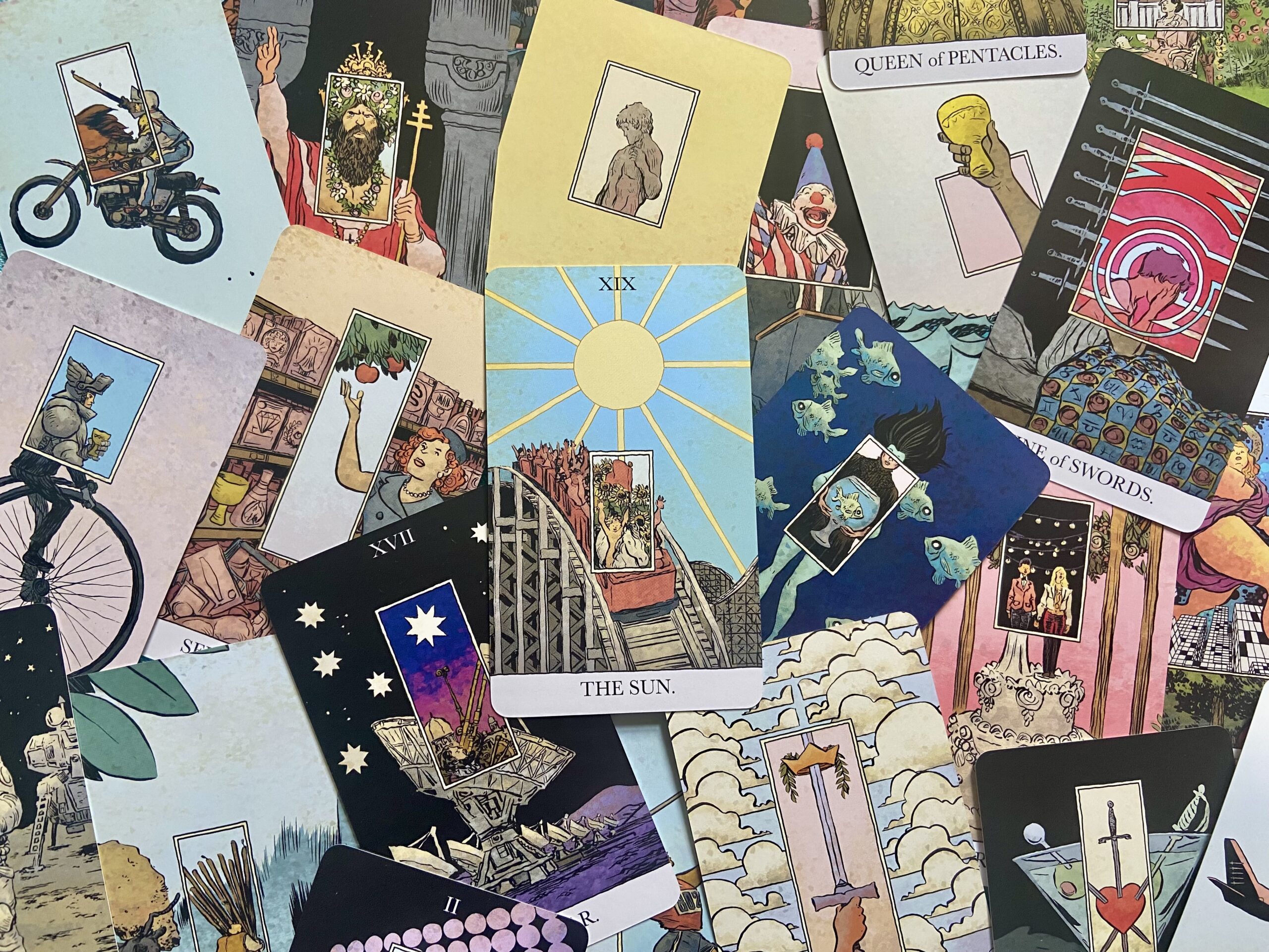 Deck Review: The Unveiled Tarot - Tarot Cake